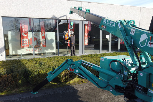 Spinkraan hijshoogte 8,7 m - De Block Verhuur